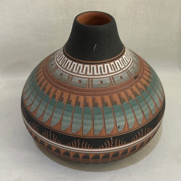 Navajo | Accents | Native American Pottery Vase Navajo Handmade Vase ...